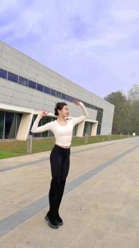 dtyi#舞蹈老师的日常-齐齐齐小鱼💃视频直播-齐齐齐小鱼💃视频直播-万佳直播吧直播专栏